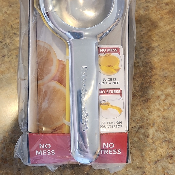KitchenAid | Kitchen | Kitchenaid Citrus Press | Poshmark